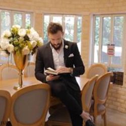 Ron Landsman רון לנדסמן - שחם 18, פתח תקווה - תיווך נכסים - איזי