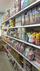 מקס קנדי MAX candy - יפו 70, ירושלים - חנות שוקולד ומתוקים | איזי